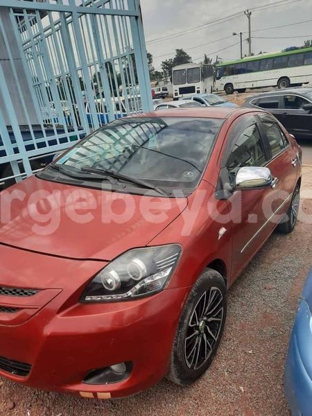 Acheter occasion voiture toyota belta rouge à addis ababa, ethiopie ...