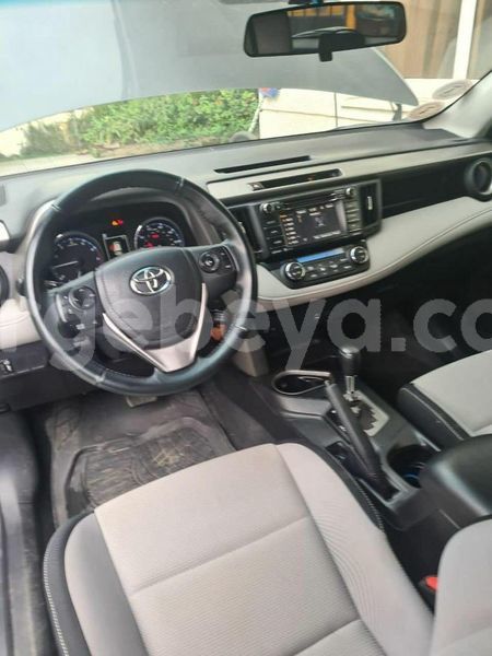 Acheter occasion voiture toyota rav4 noir à addis ababa, ethiopie - cargebeya